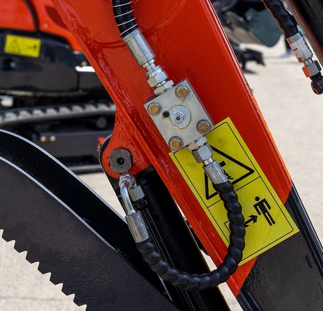 Small Digger MC26 with CE,Crawler Mini Bagger with SGS